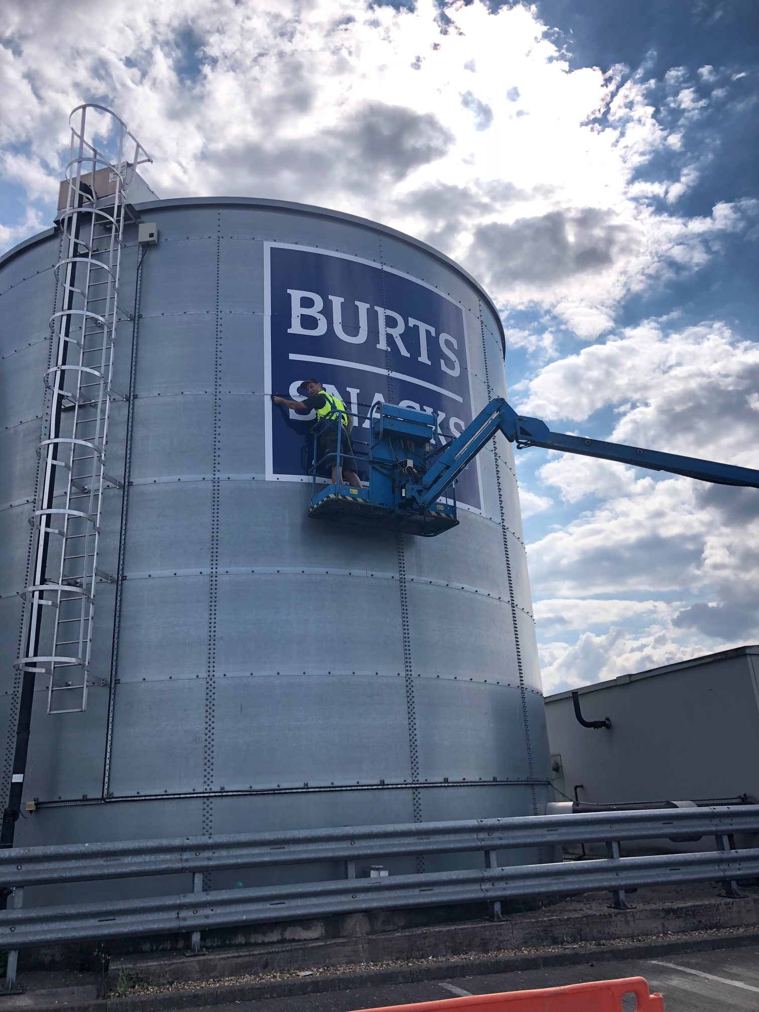 Acrylic Sign Printing: How To Unleash the Power of Your Brand ...